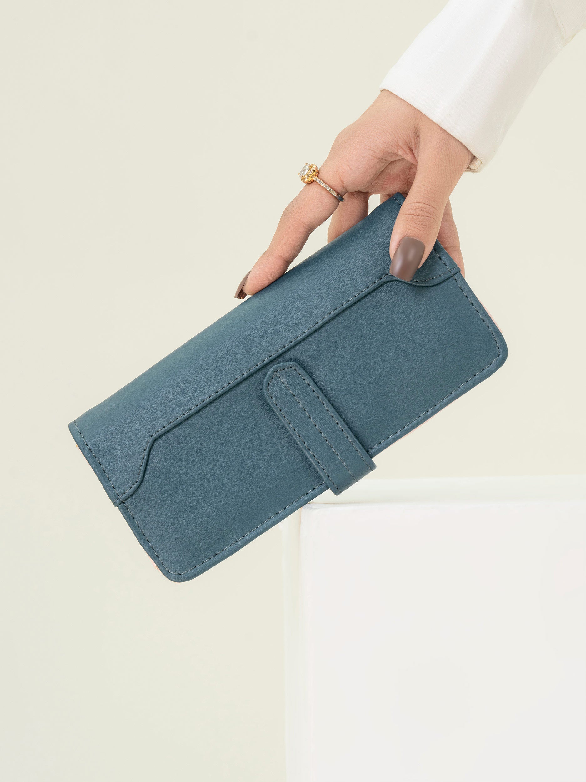 Classic Wallet – Limelightpk