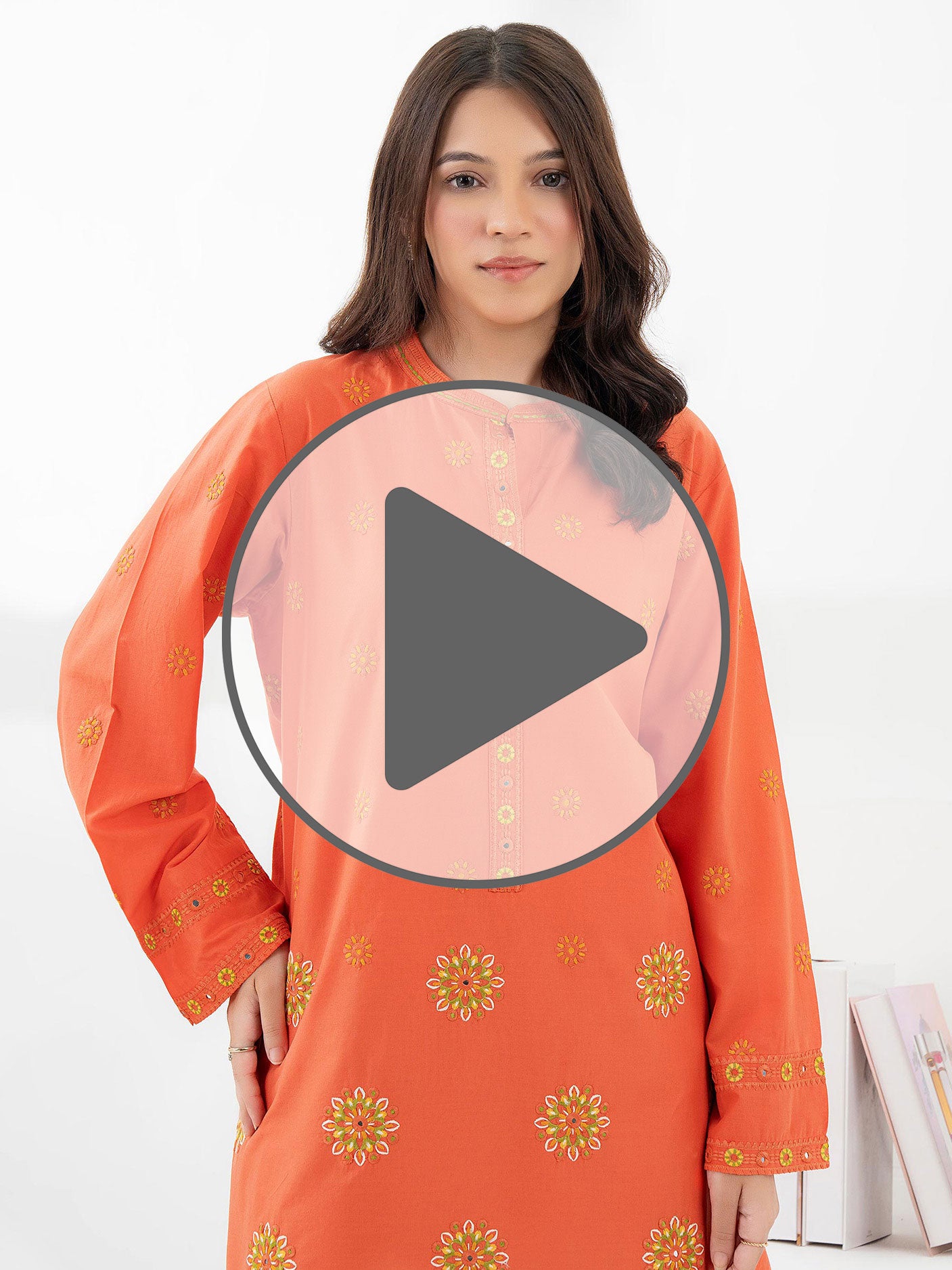 Cambric Kurti-Embroidered (Pret) – Limelightpk