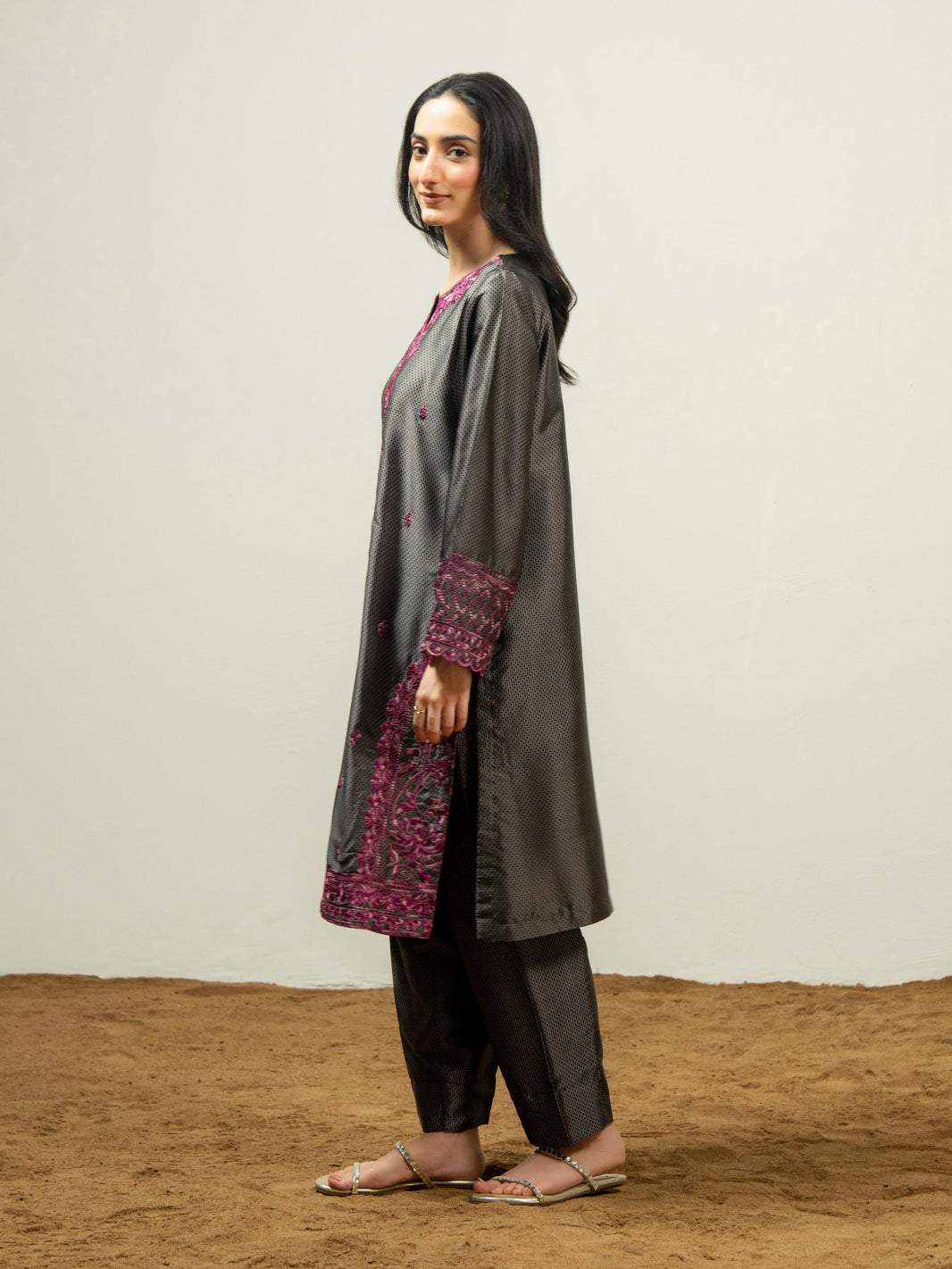 Pret | Ready Made Dresses for Women Summer 2025 – Limelightpk