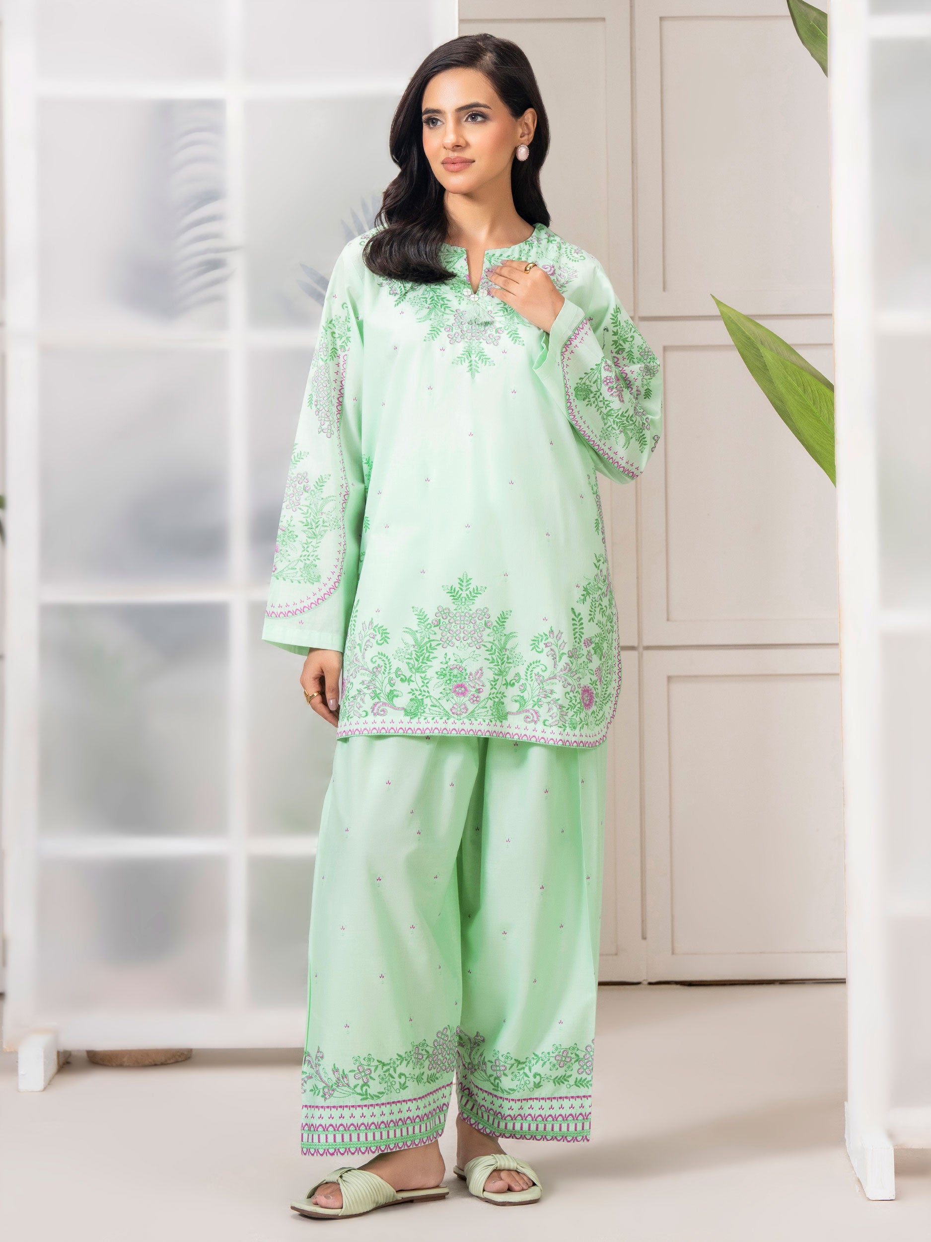 Pret | Ready Made Dresses for Women Summer 2025 – Limelightpk