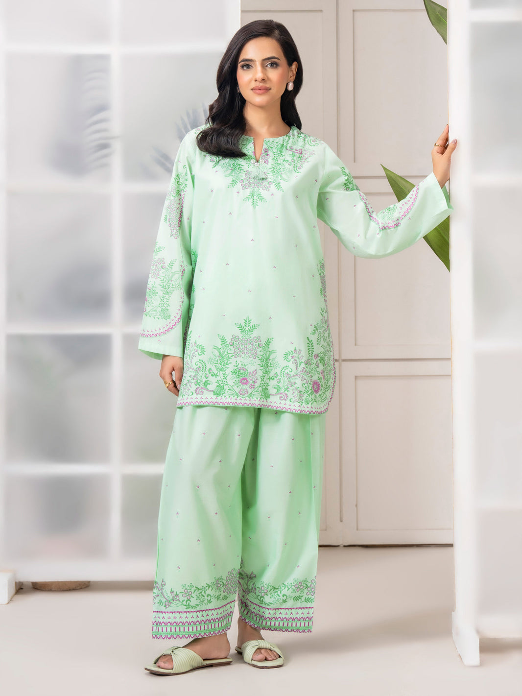 Pret | Ready Made Dresses for Women Summer 2025 – Limelightpk