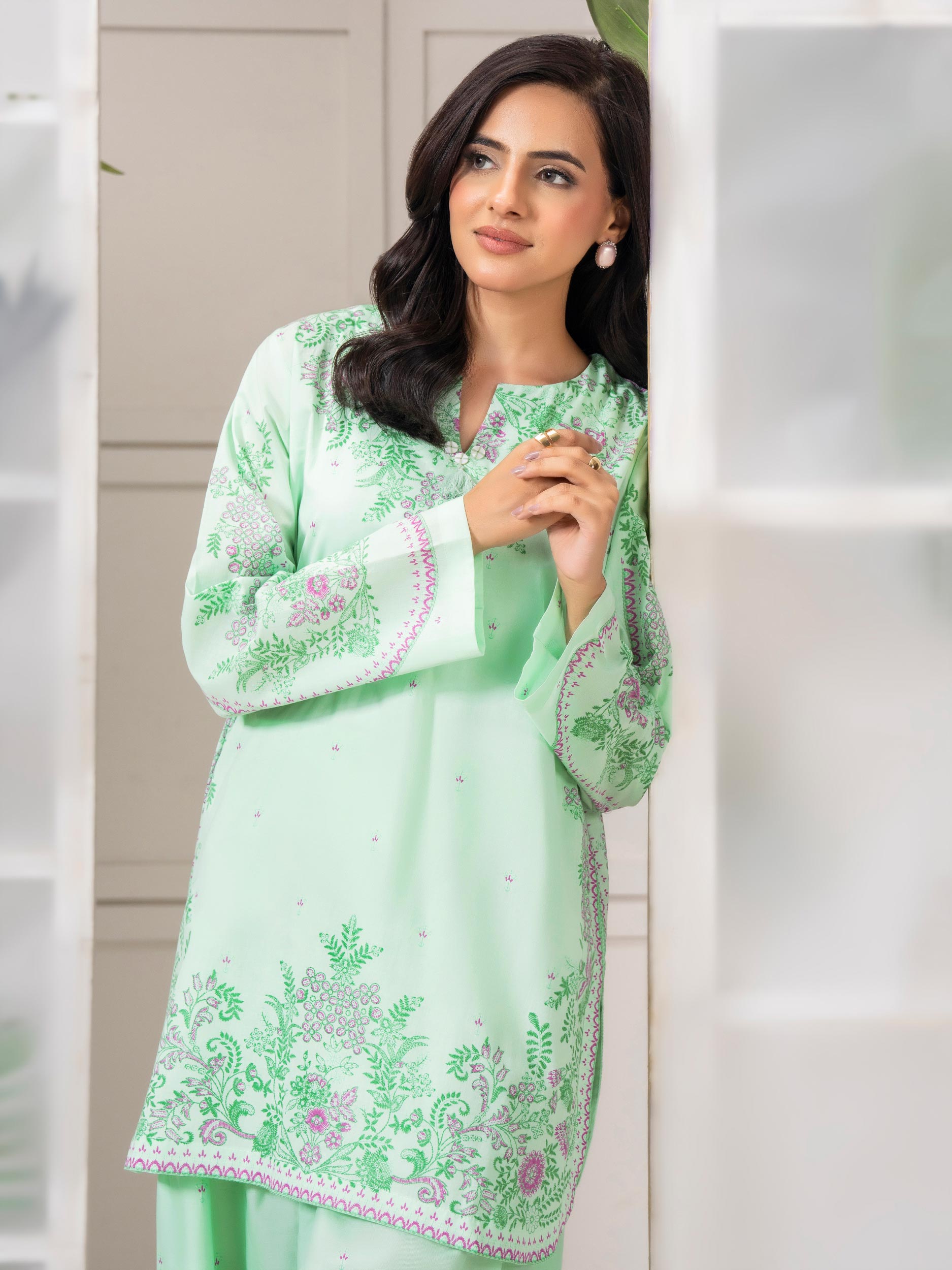 Pret | Ready Made Dresses for Women Summer 2025 – Limelightpk