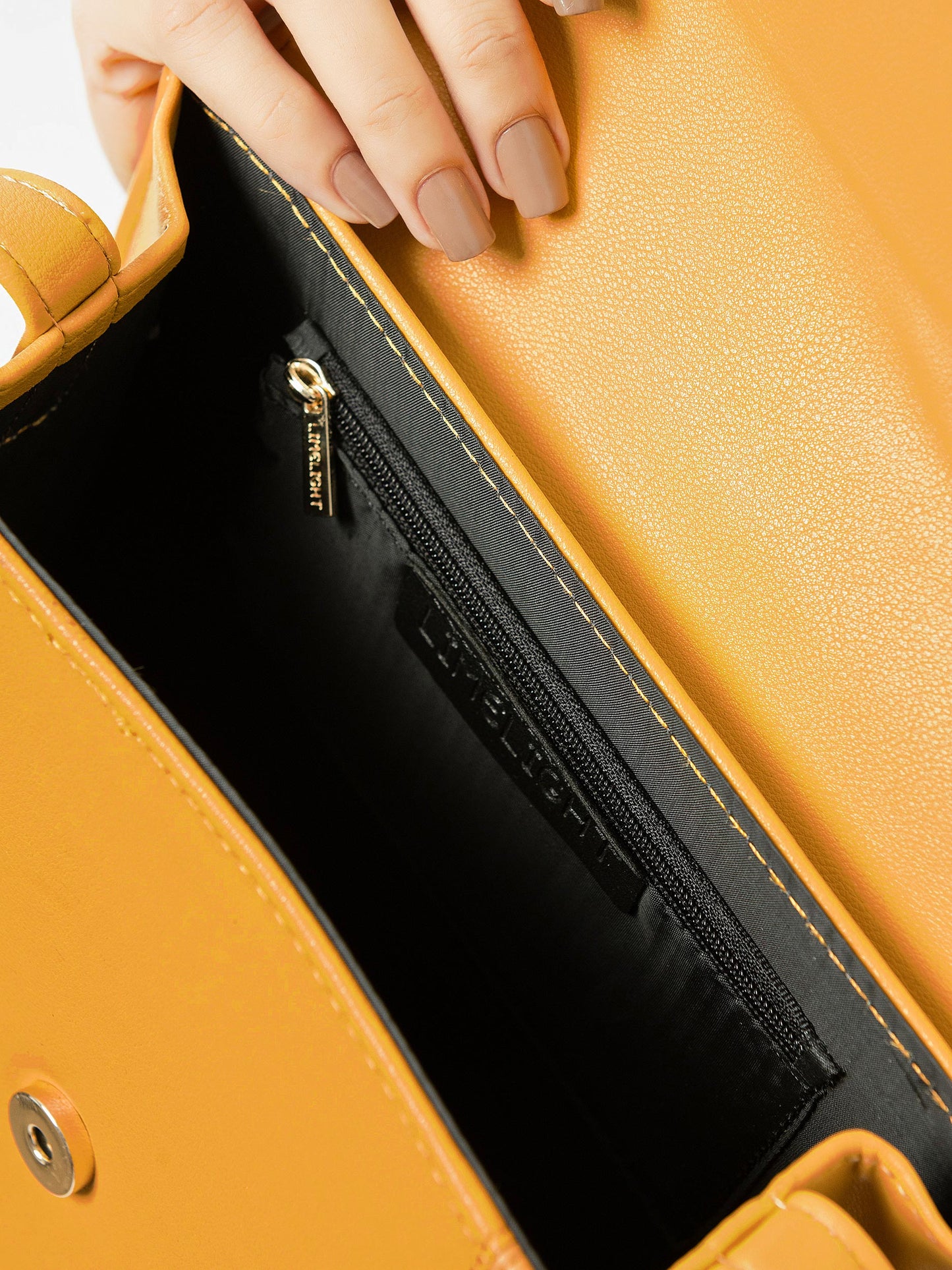 Box Style Handbag – Limelightpk