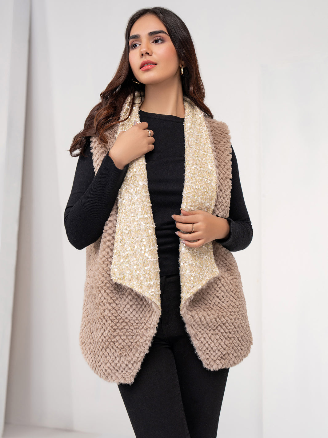 Jackets – Limelightpk