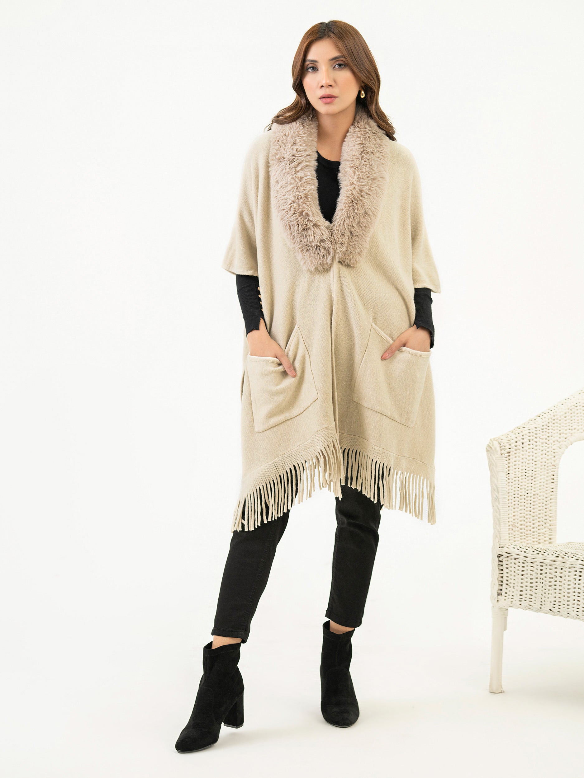 Woolen Furr Cape Shawl – Limelightpk