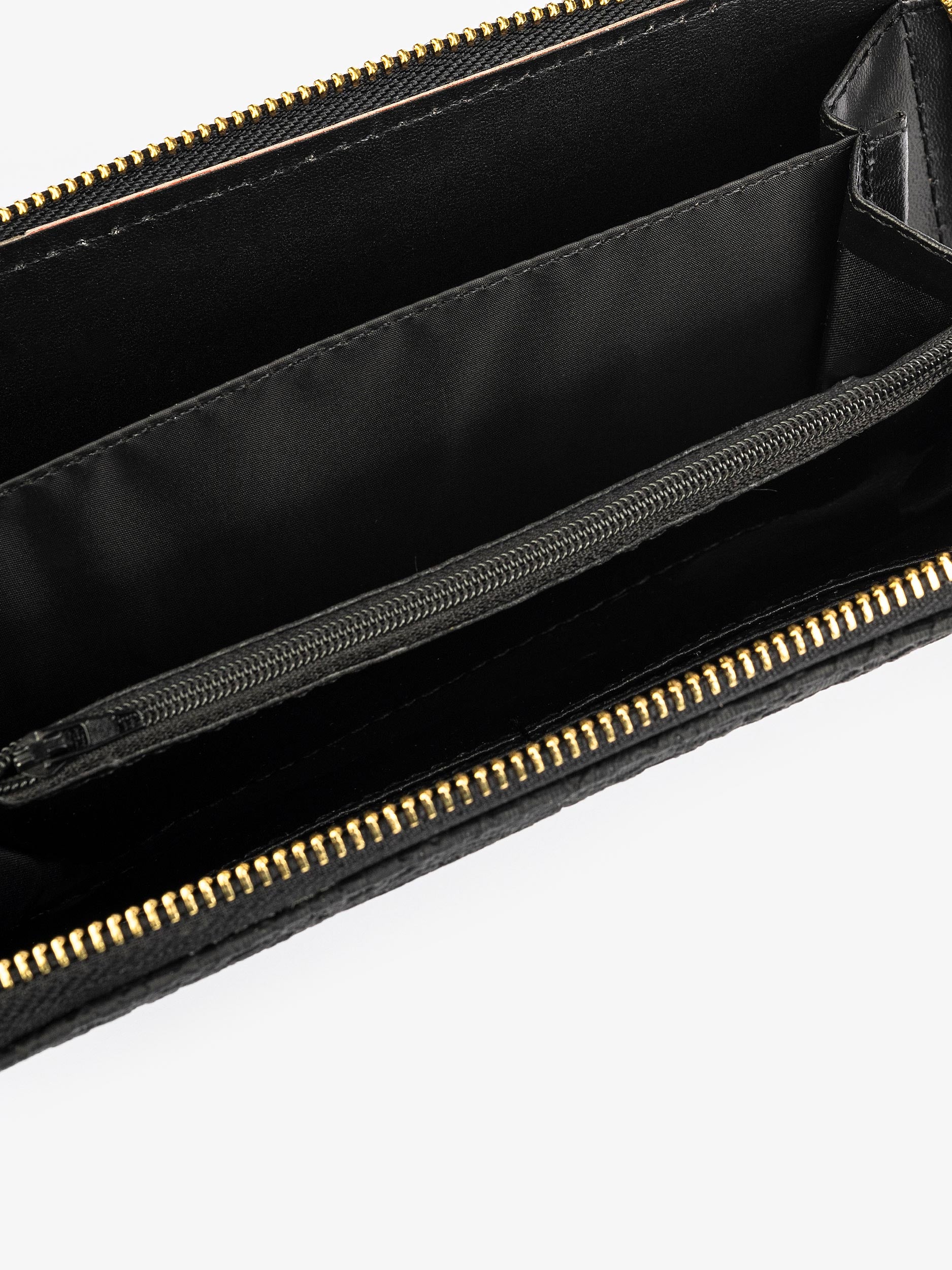 Embossed Wallet – Limelightpk