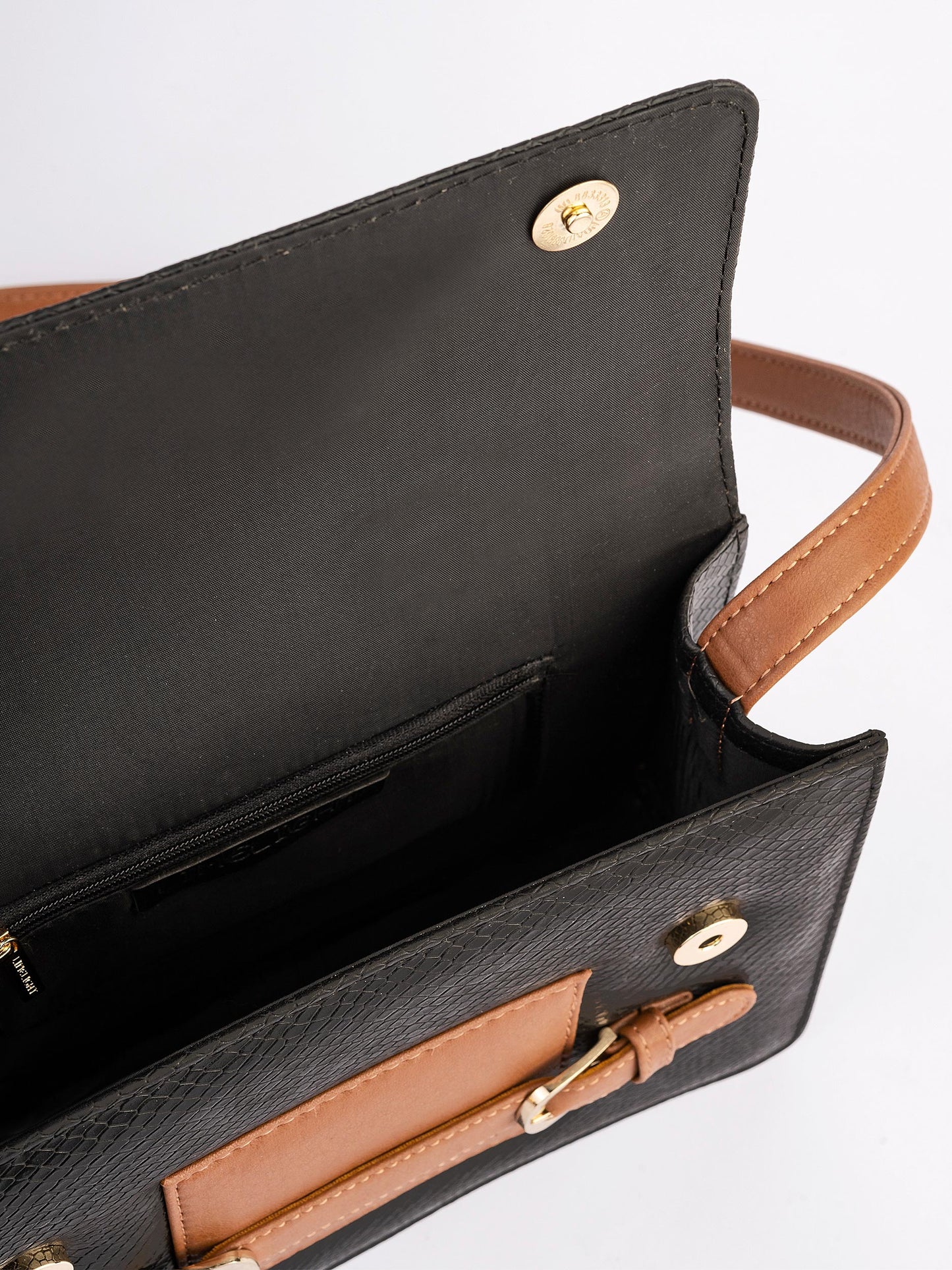 Textured Handbag – Limelightpk