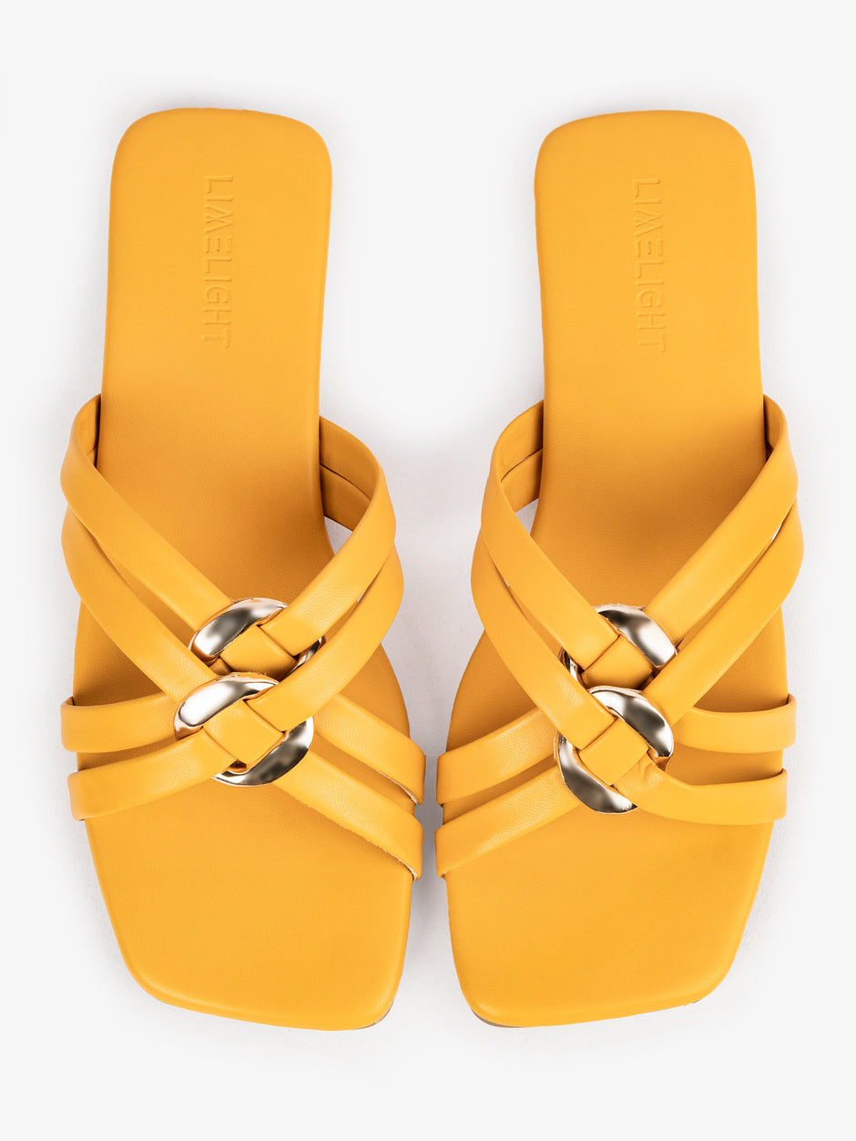 Footwear – Limelightpk