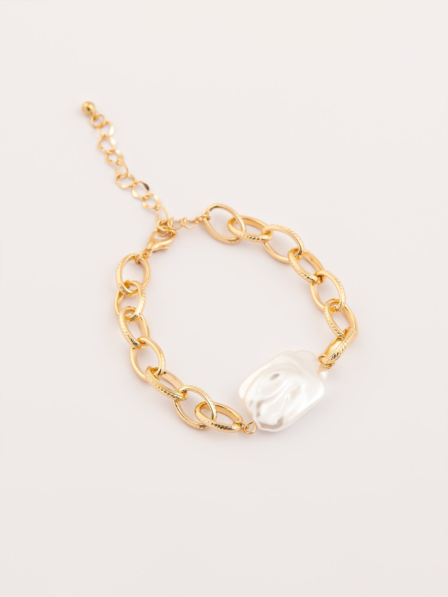 Loop Pearl Bracelet – Limelightpk