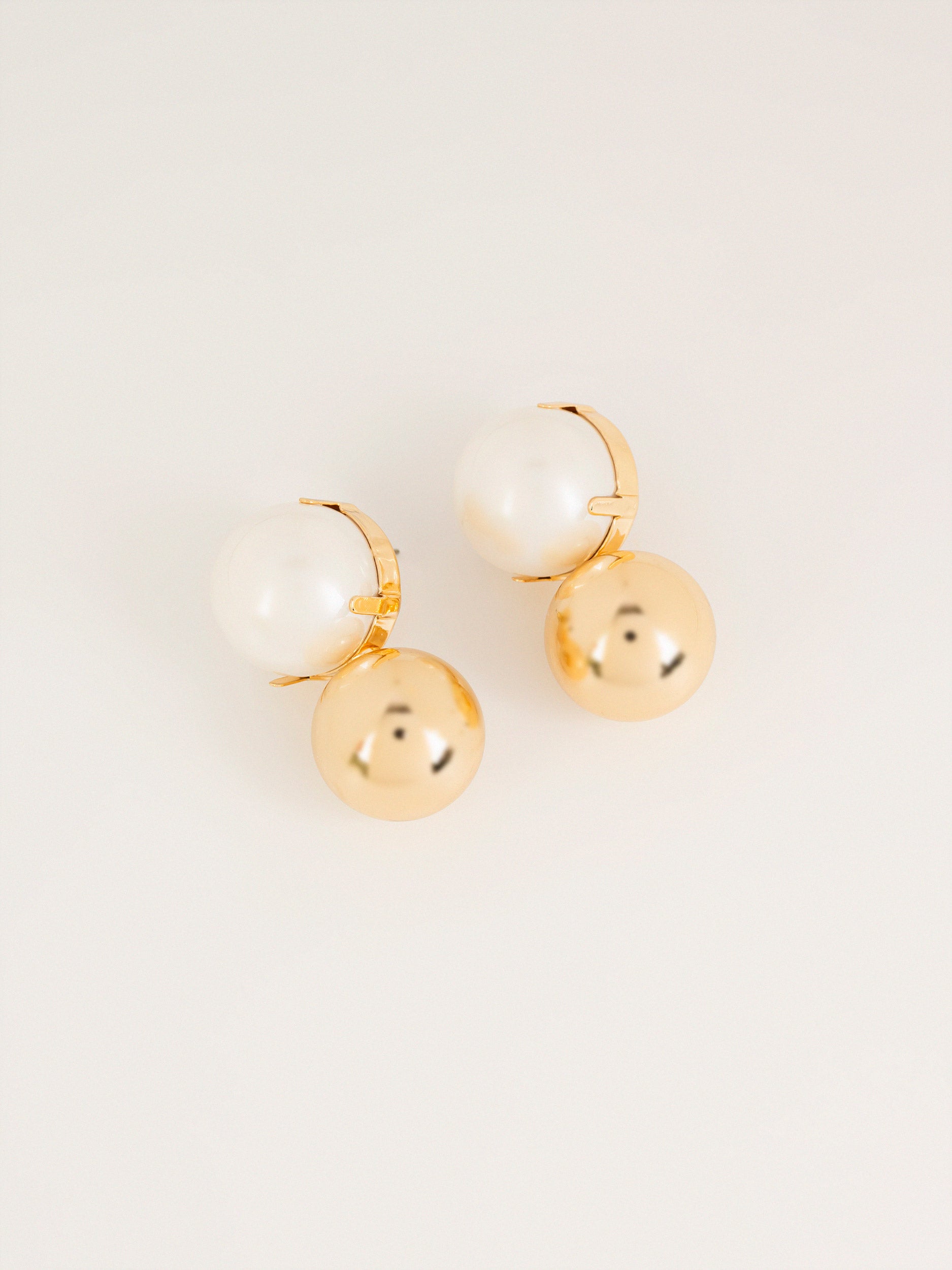 Sphere Stud Earrings – Limelightpk