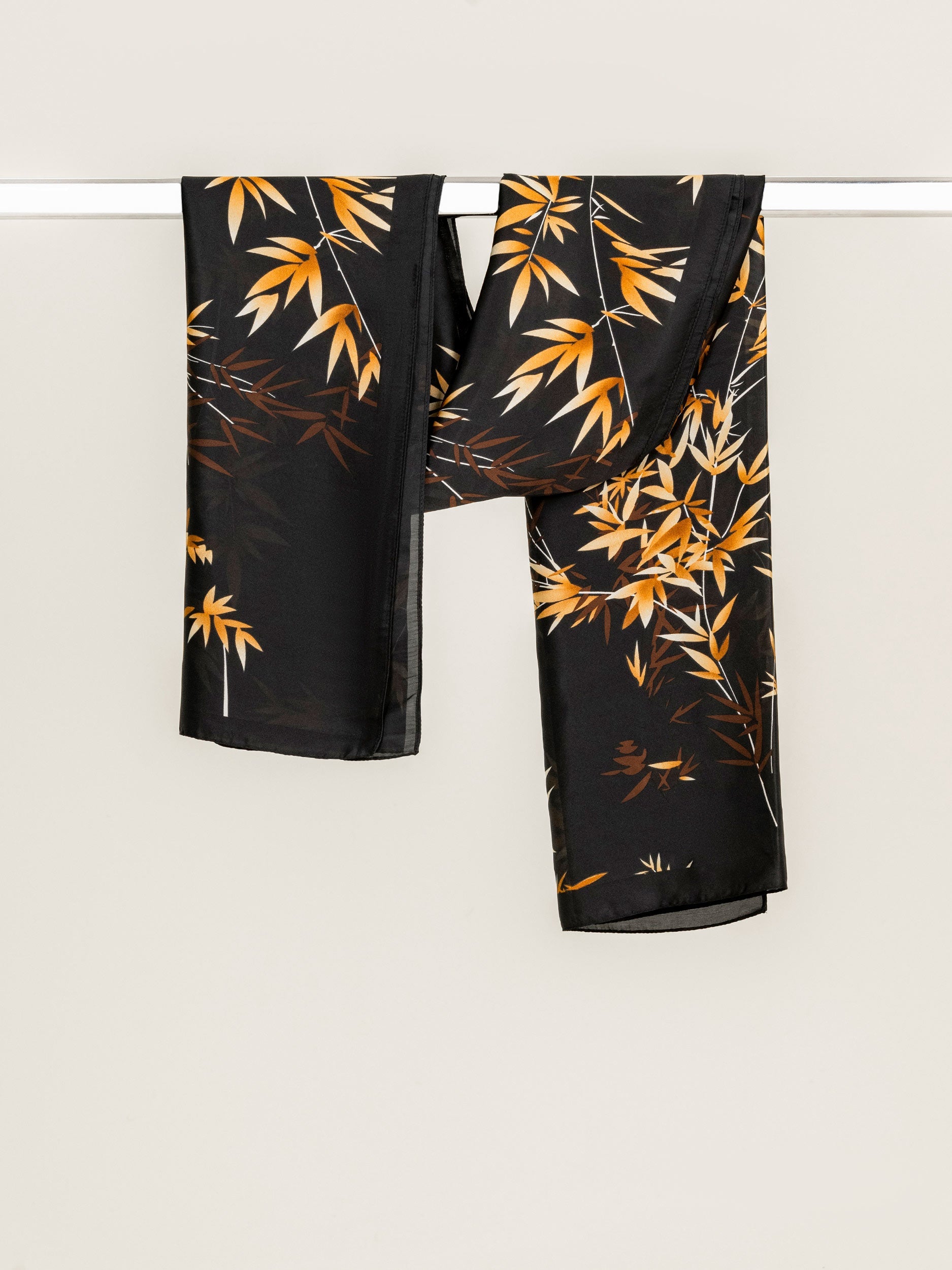 Autumn Leaf Print Scarf – Limelightpk