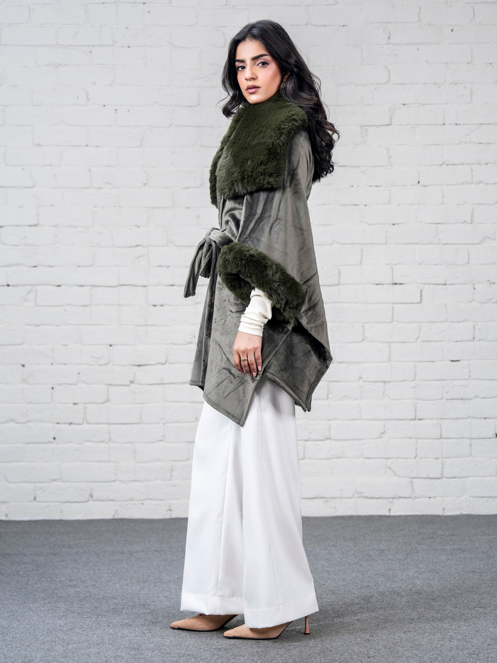 Velvet Cape – Limelightpk