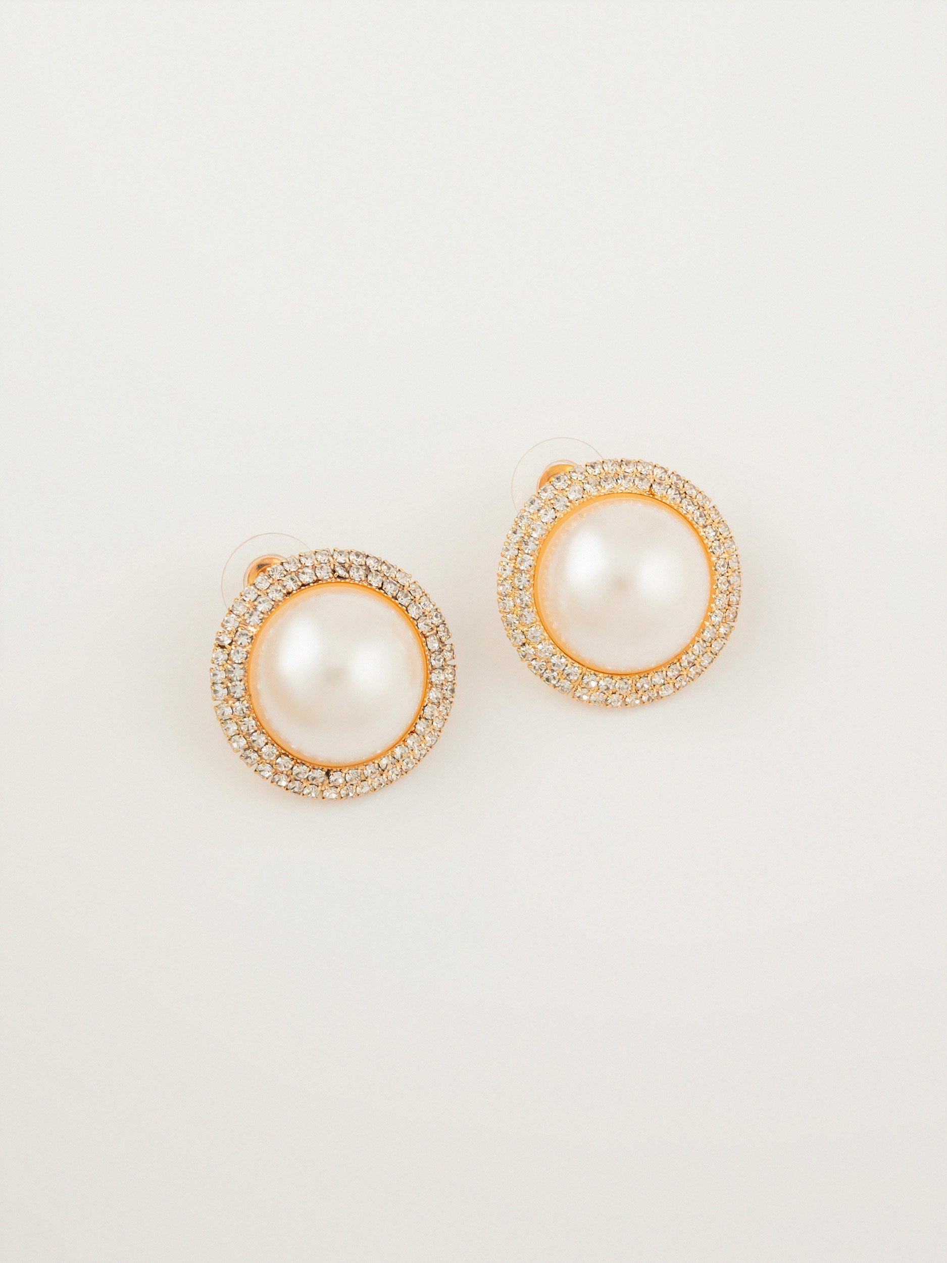 Pearl Stud Earrings – Limelightpk