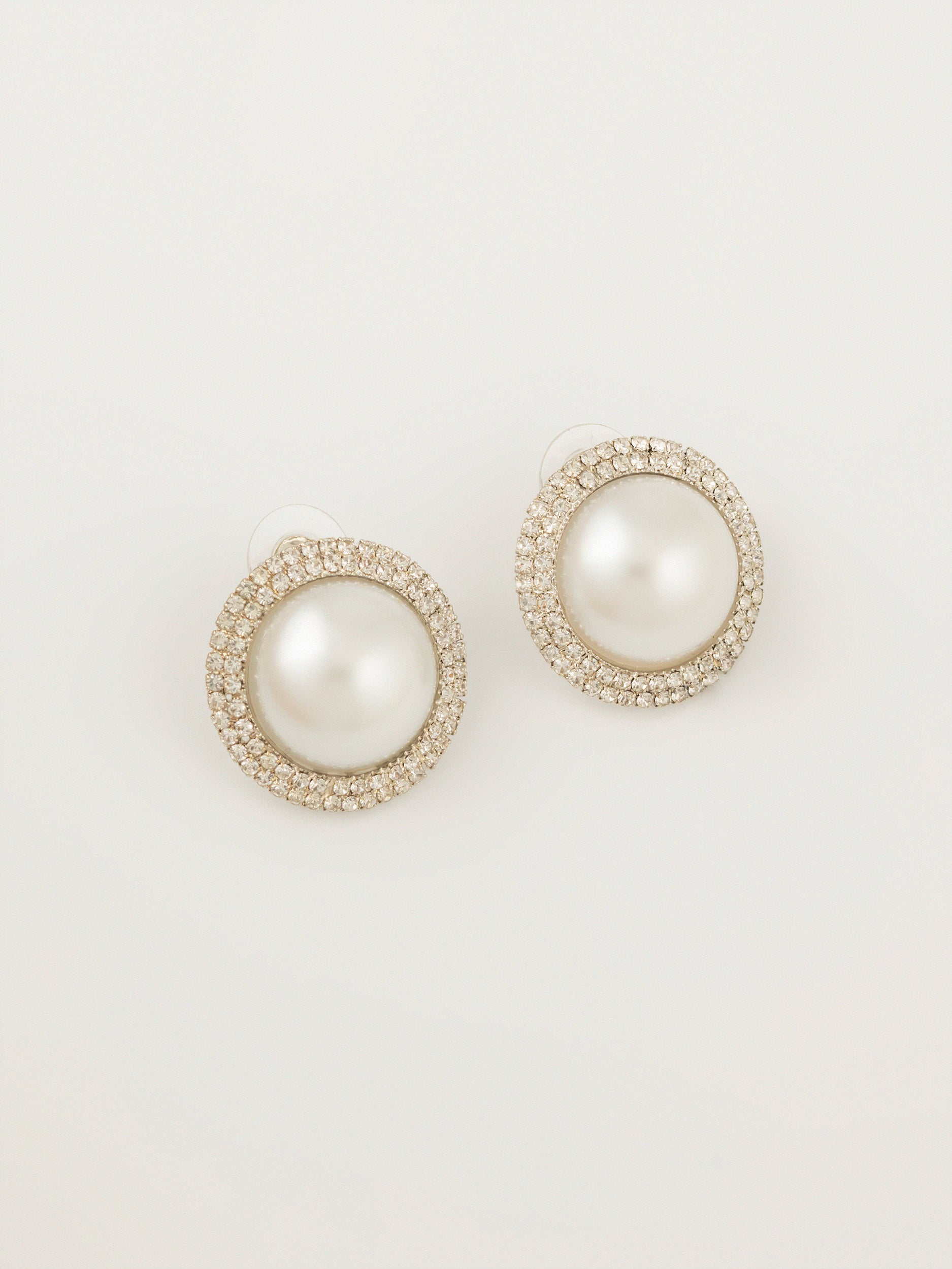 Pearl Stud Earrings – Limelightpk