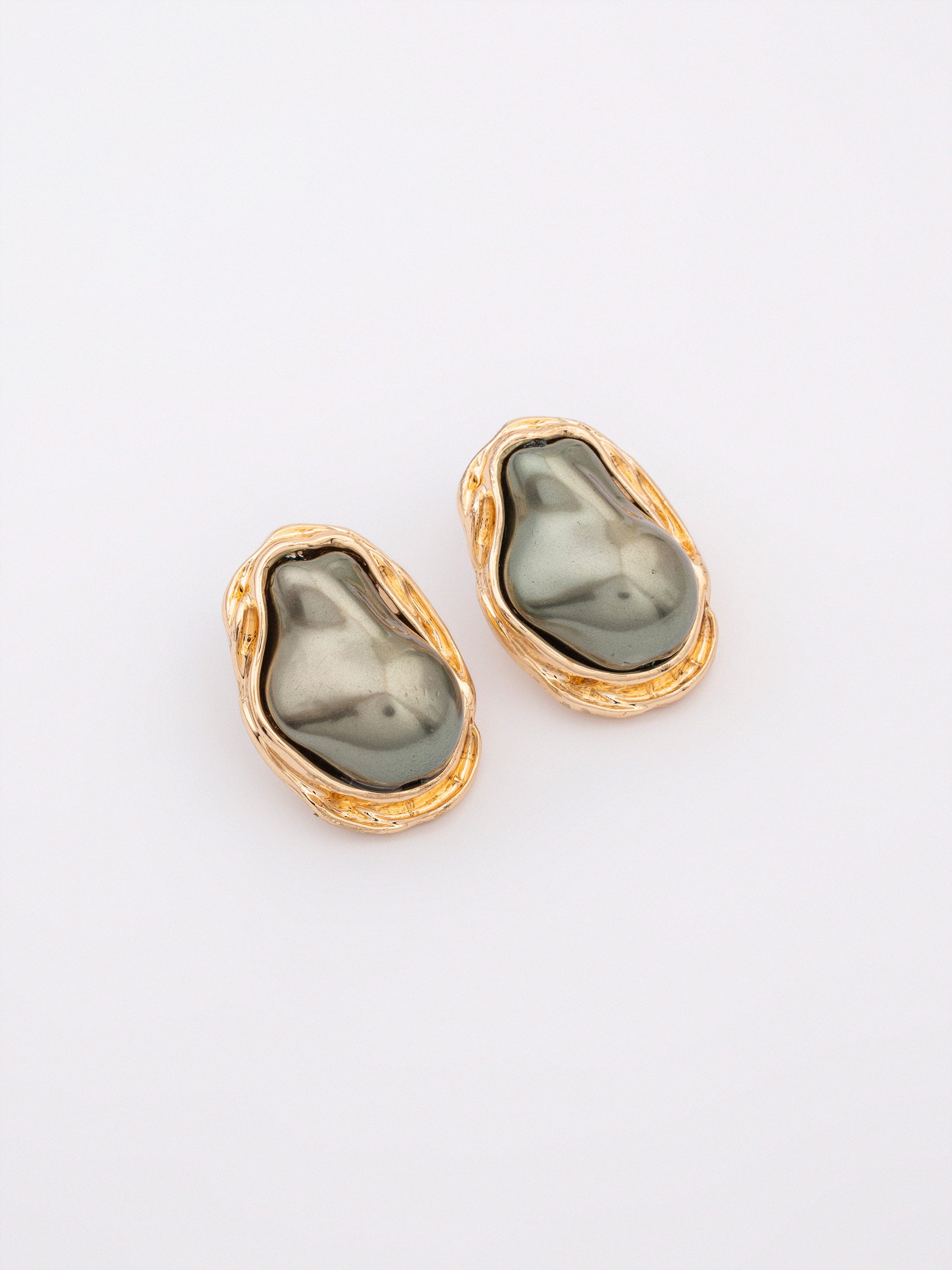 Jem stone Studs – Limelightpk