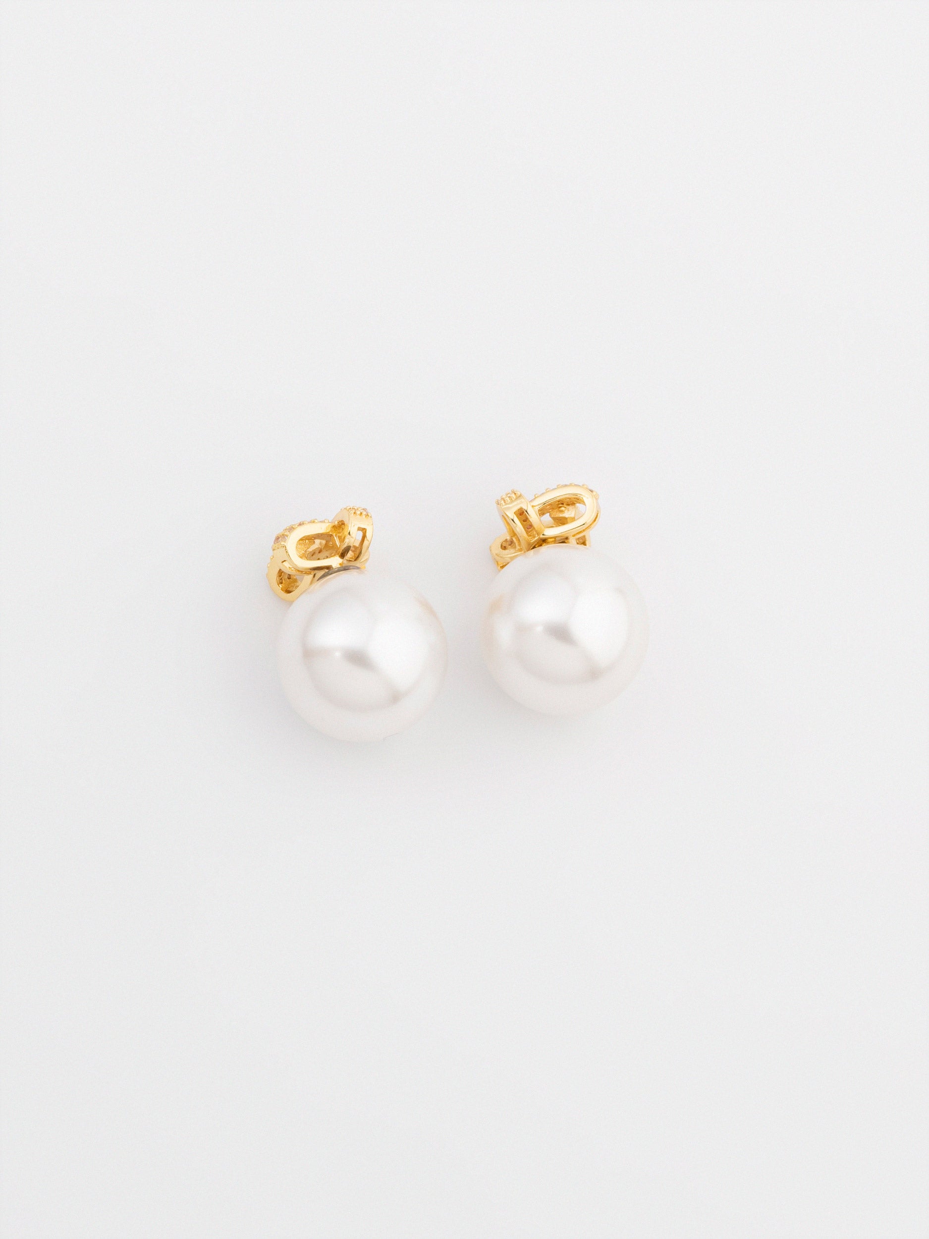 Pearl Studs – Limelightpk