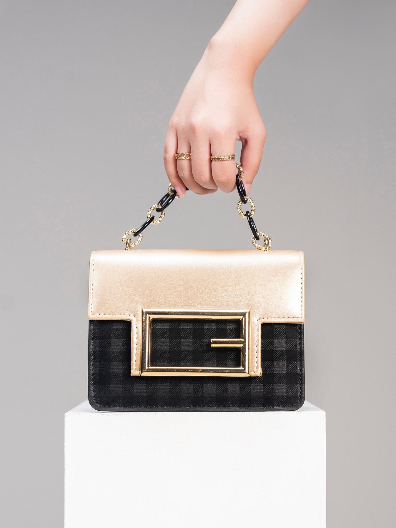 Two-tone Handbag – Limelightpk