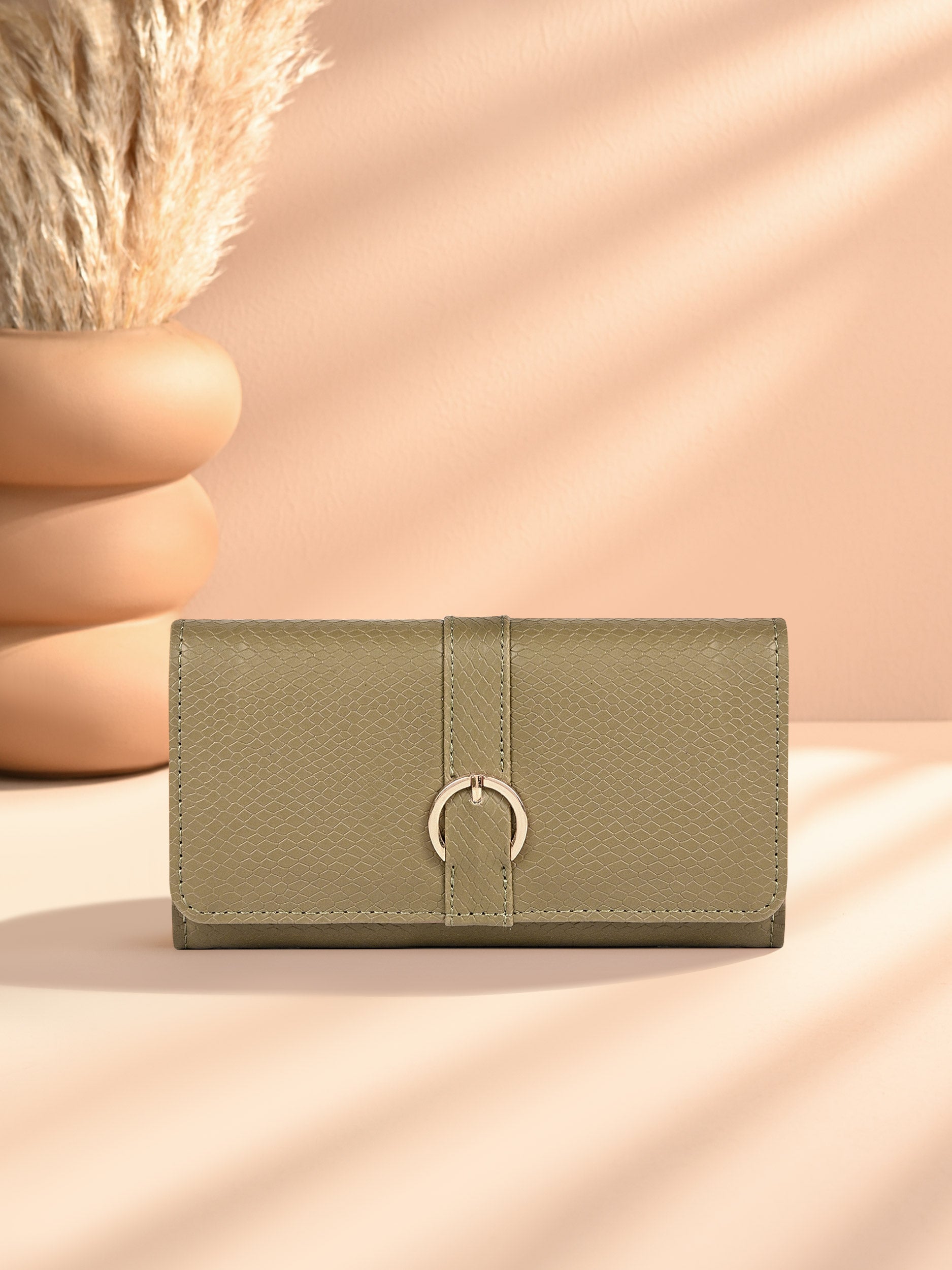 Textured Wallet – Limelightpk