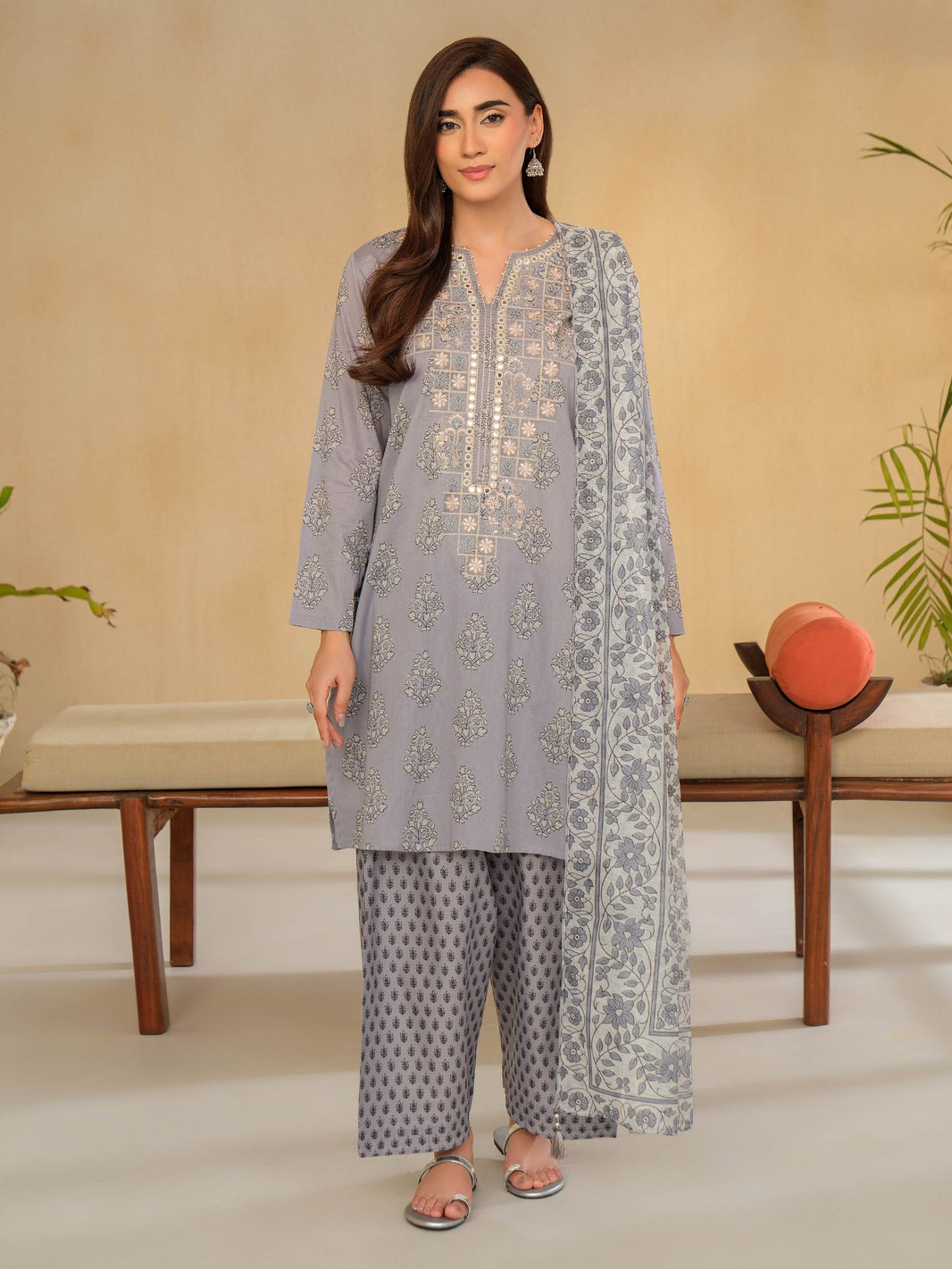 Get Women's Unstitched Daily Wear Embroidered Dress – Limelightpk