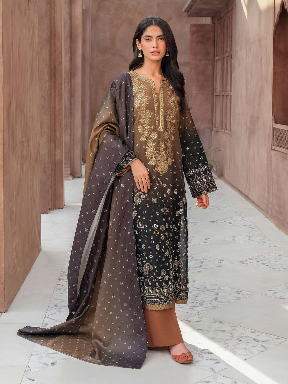 3 Piece Khaddar Suit-Embroidered (Unstitched) – Limelightpk
