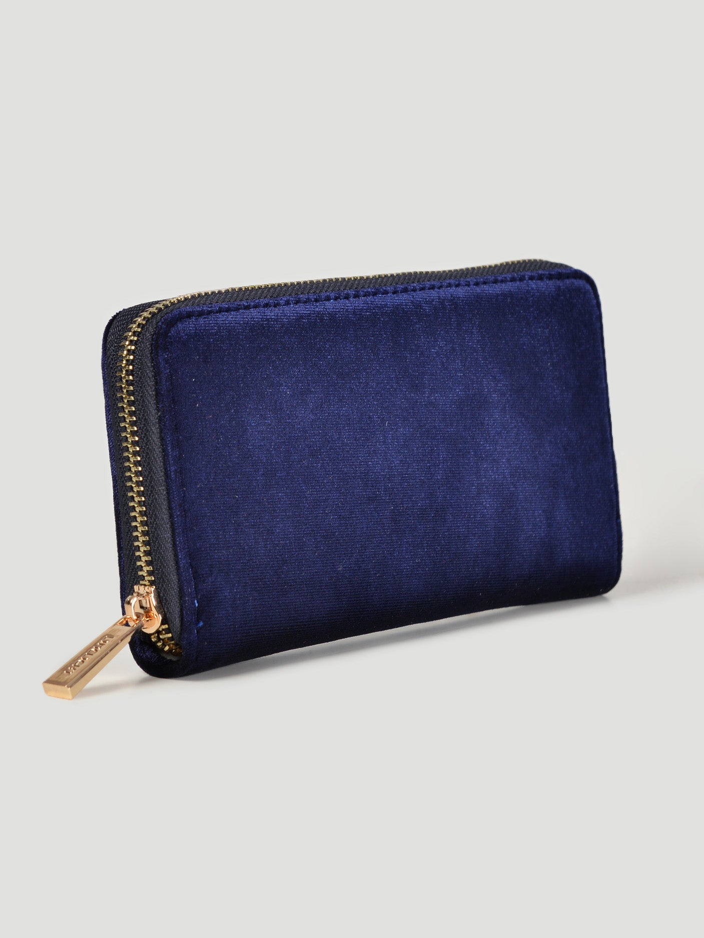 Velvet Wallet – Limelightpk