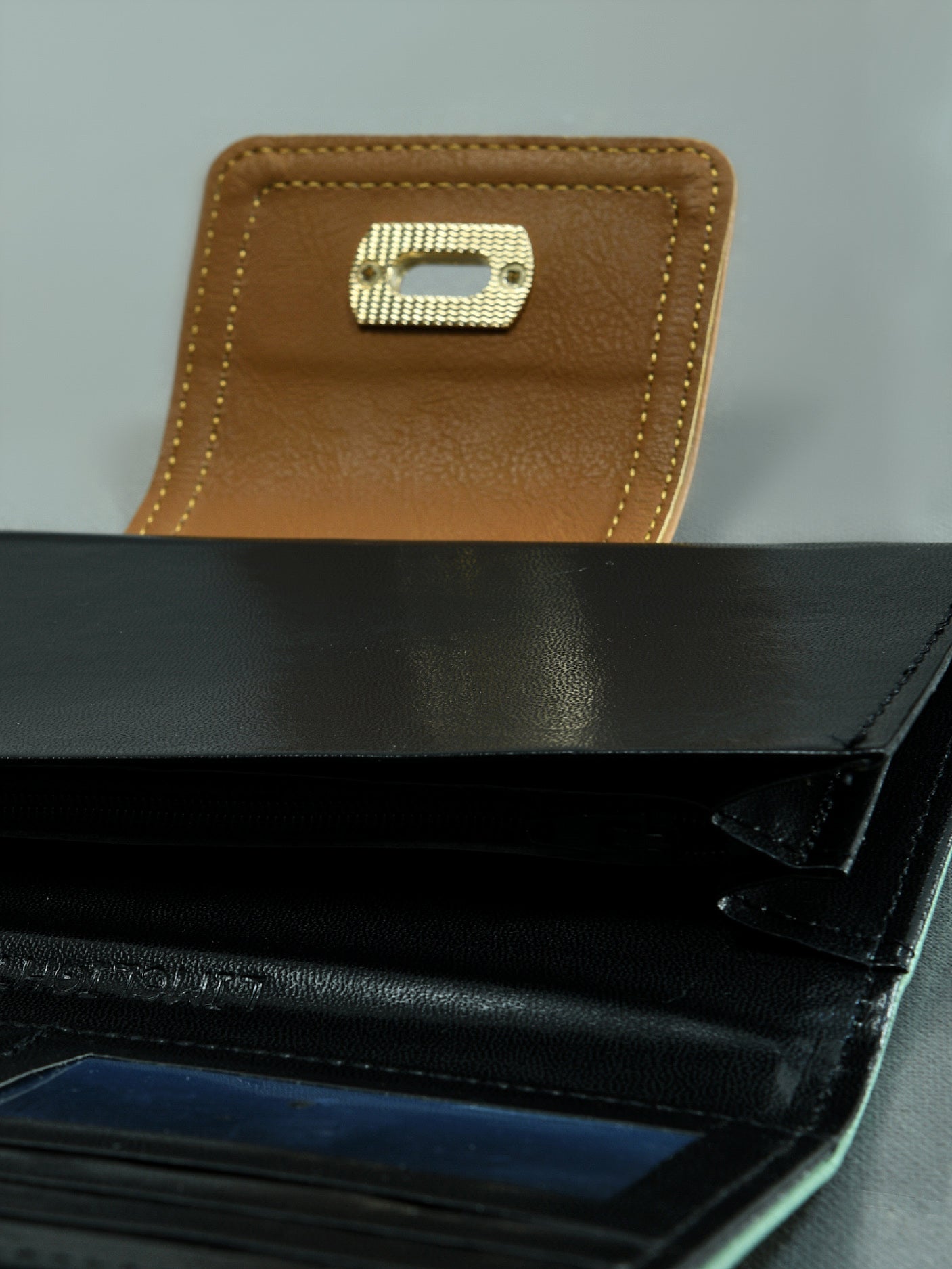 Two-Toned Wallet – Limelightpk