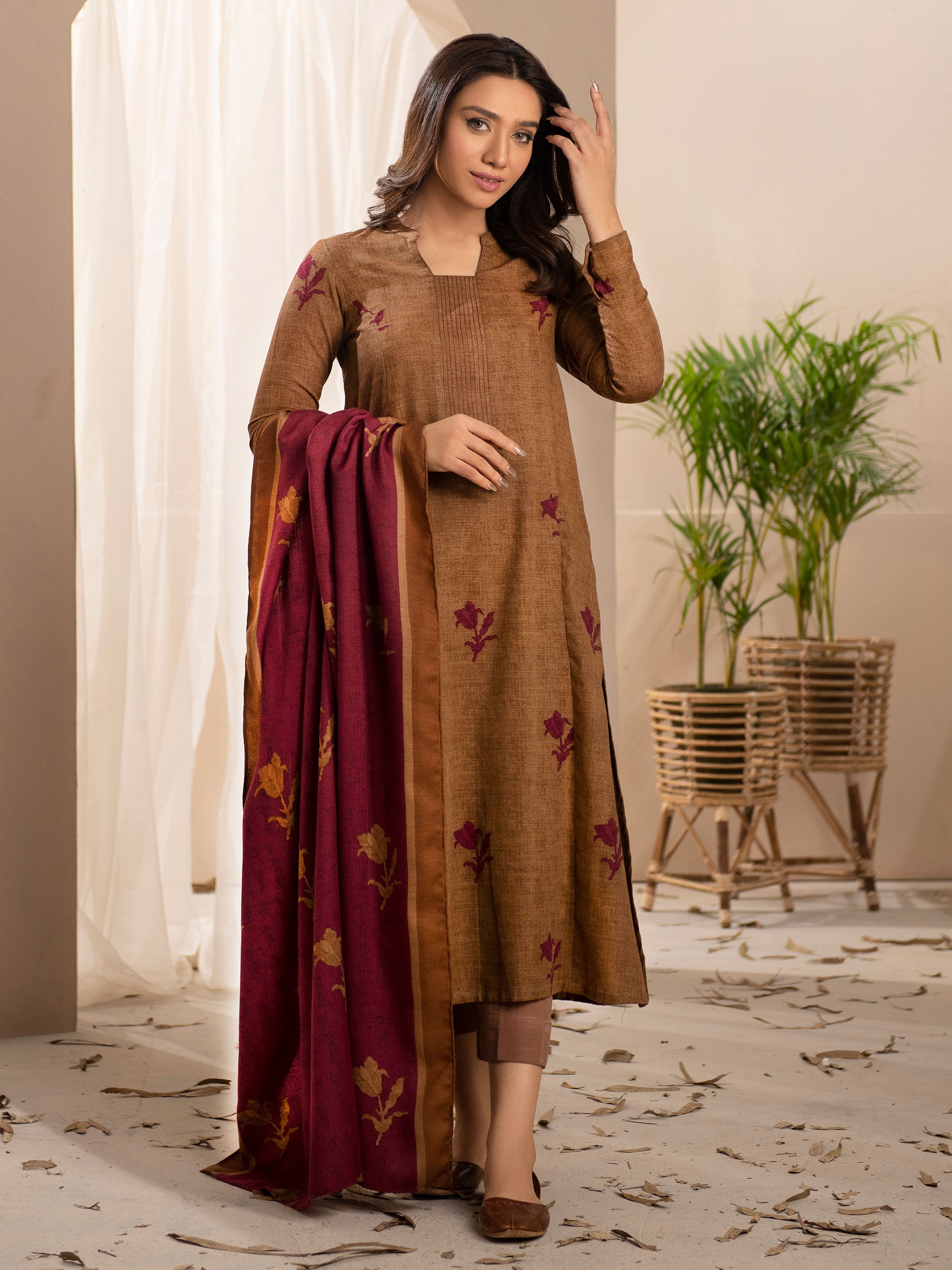 3 Piece Khaddar Suit-Printed (Unstitched) – Limelightpk