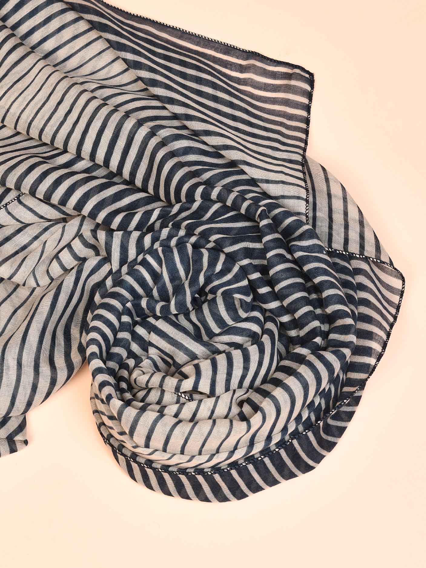 Printed Viscose Scarf – Limelightpk