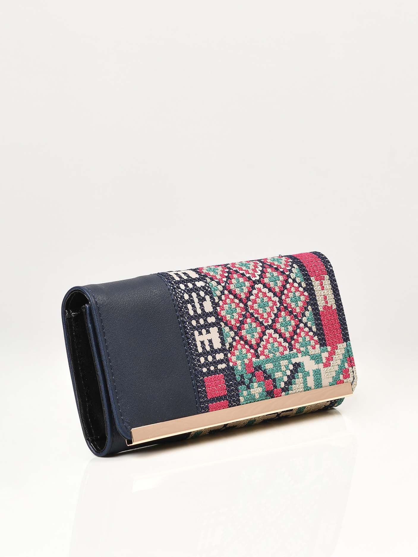Embroidered Wallet – Limelightpk